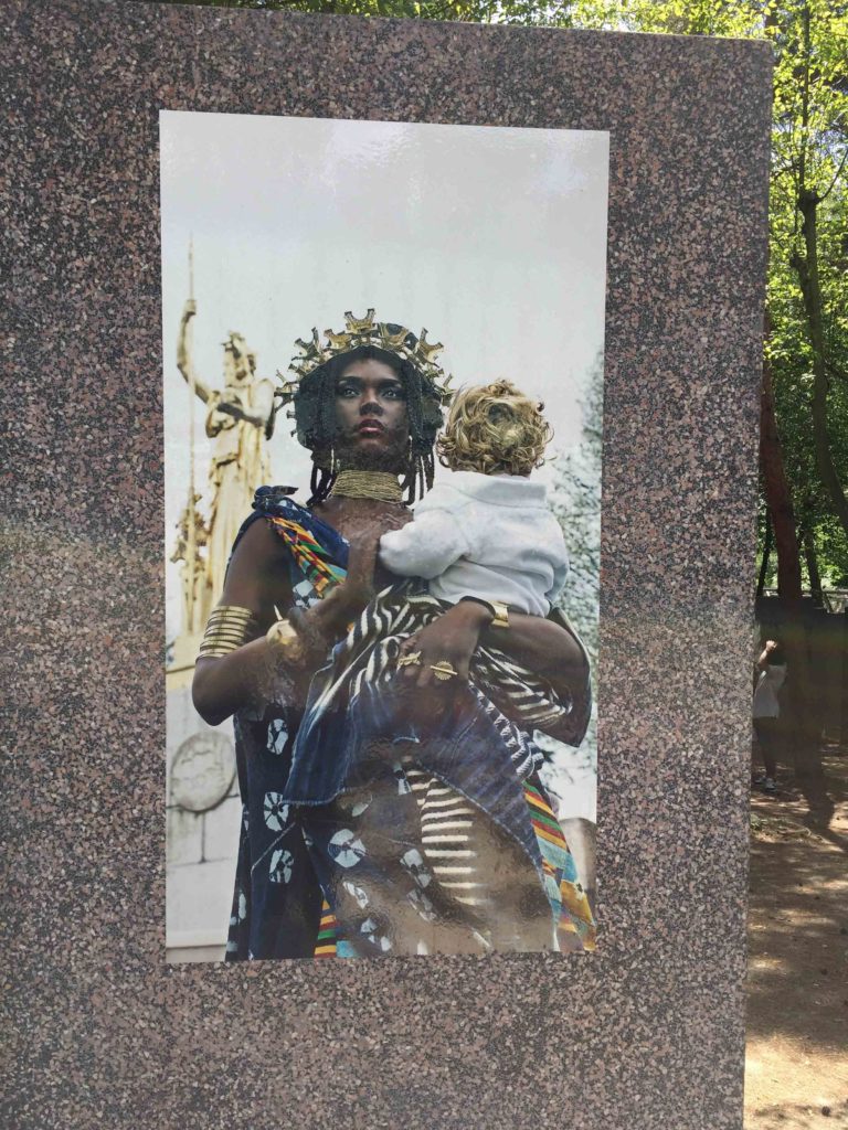 Des folies et des odeurs dans toutes les couleurs - Les vagabonds sans ...